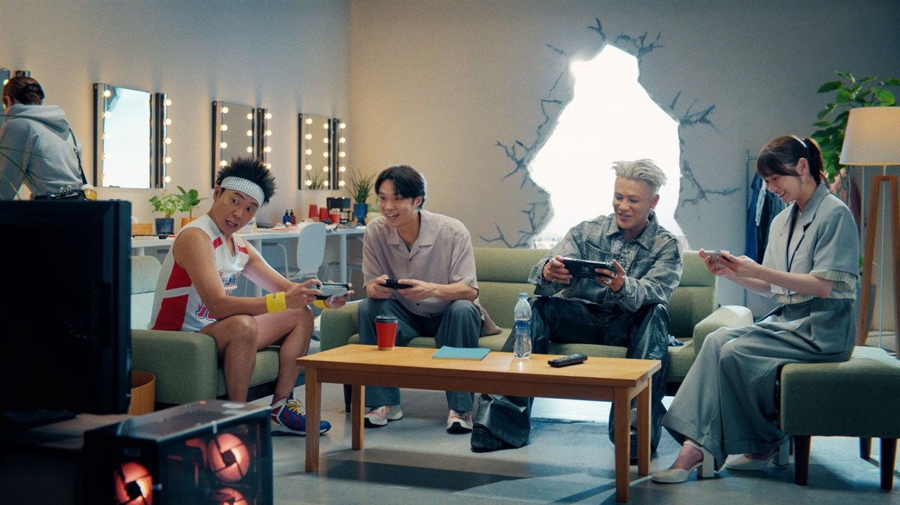 バンダイナムコENT、新作ゲーム『ドラゴンボール ゲキシン スクアドラ』の新CM「ぶっとび集合」篇を全国でオンエア | gamebiz